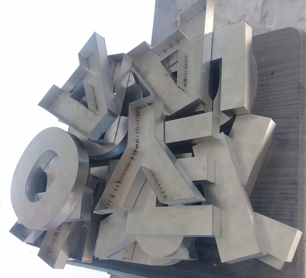 Letras de Acero inoxidable Fierro Bronce Cobre Aluminio Corte Laser en