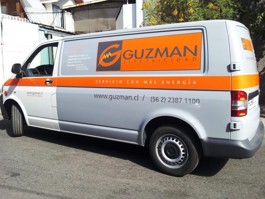 Grafica vehicular impreso corte en ploter Autoadhesivo pvc impresion digit